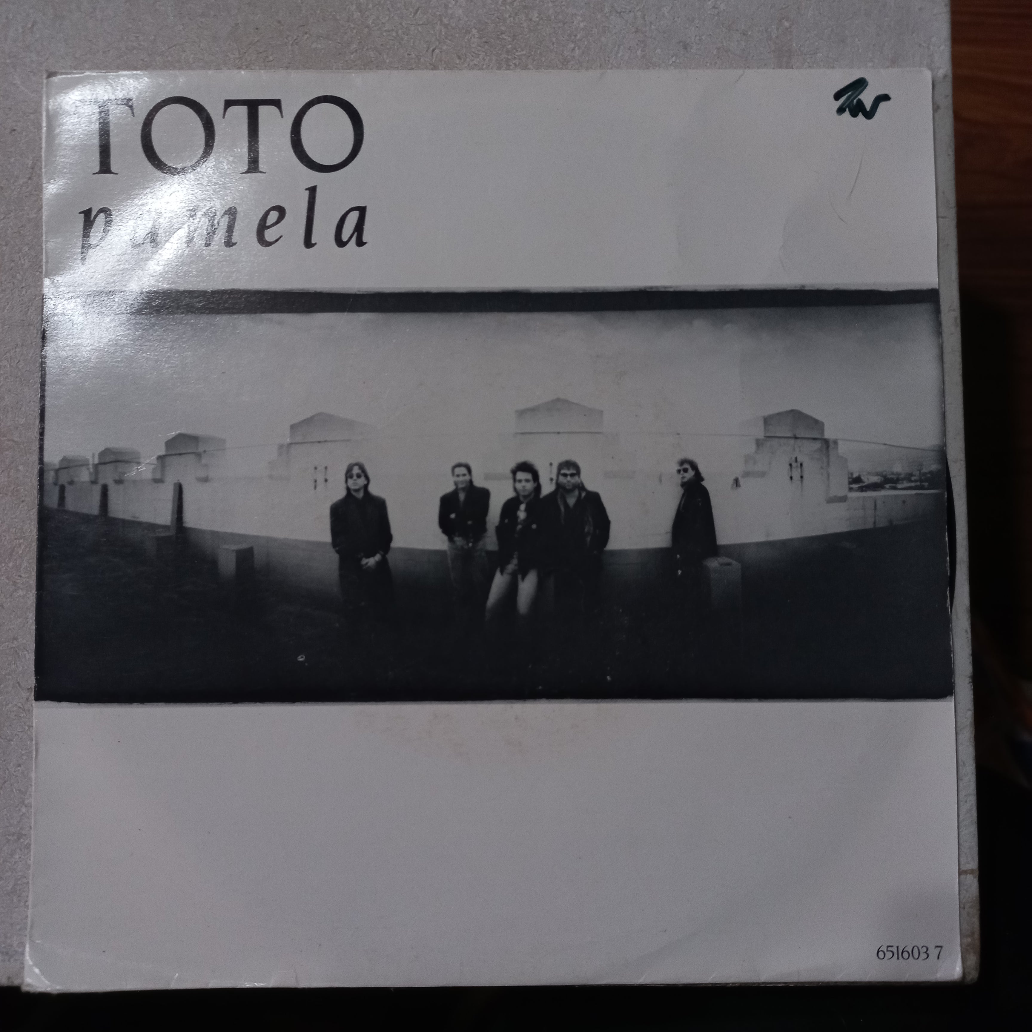 Toto Pamela Simple 7" Vg+ De Epoca – Vintage Vinilos Uy